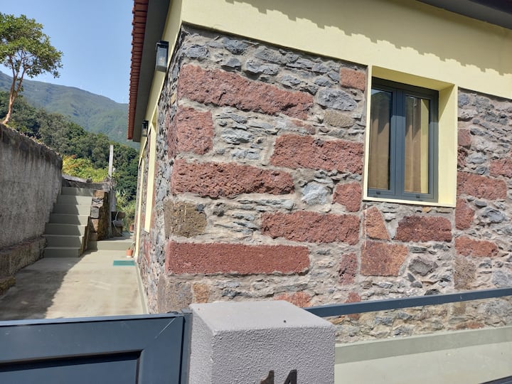 Moradia T2 Com Barbecue Em São Vicente - Sao Vicente, Portugal