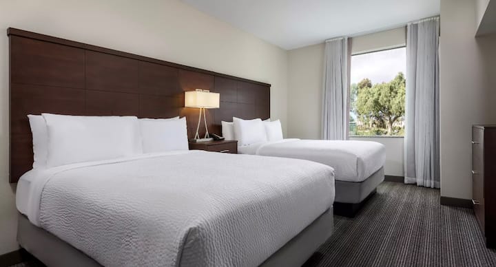 Modern 1 Br Hotelkitchensuite W/ Parking&breakfast - Carlsbad, CA