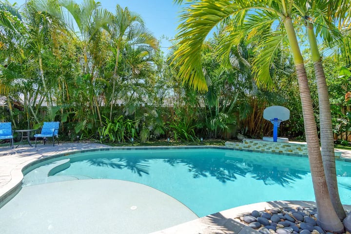 3/2 Tiki Hut - Jacuzzi - Heated Saltwater Pool - Deerfield Beach, FL