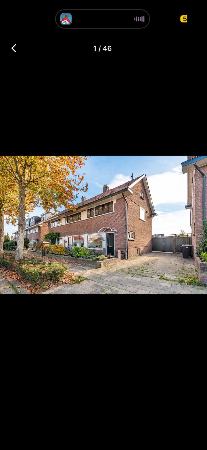 Knusse Jaren 30 Woning Met Eigen Parkeerplek - Baarn