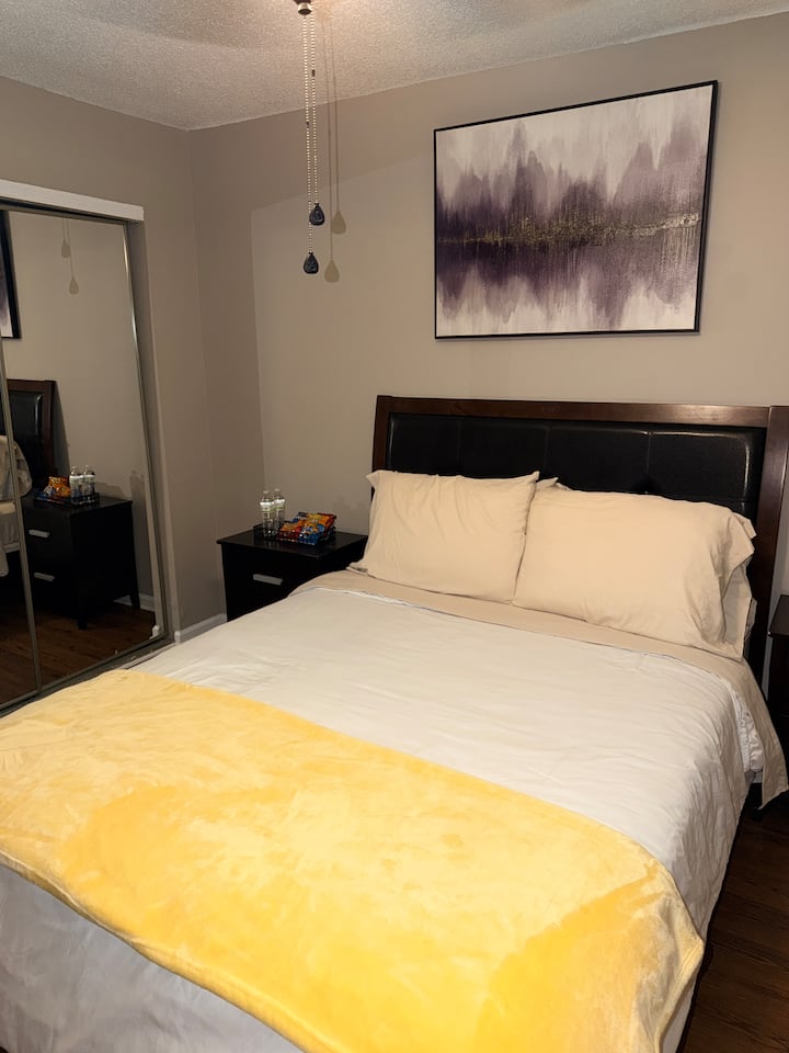 Modern, Room For Comfortable Stay. - Chesapeake, VA