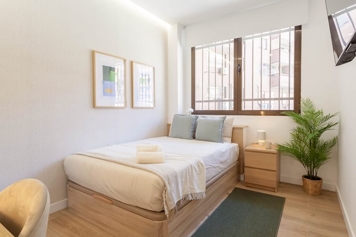 Moderno Apartamento En El Centro De Madrid - Madrid