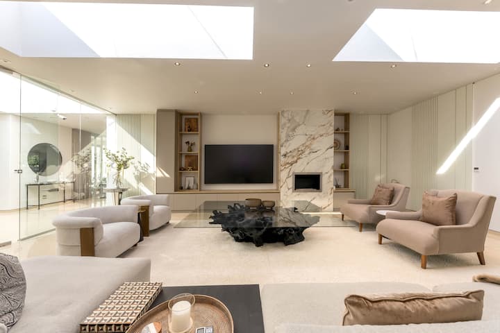 Solara Luxury Villa-bishops Court - Cape Town