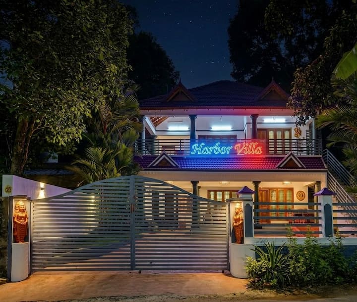 Vellayani Pool Villa - Thiruvananthapuram