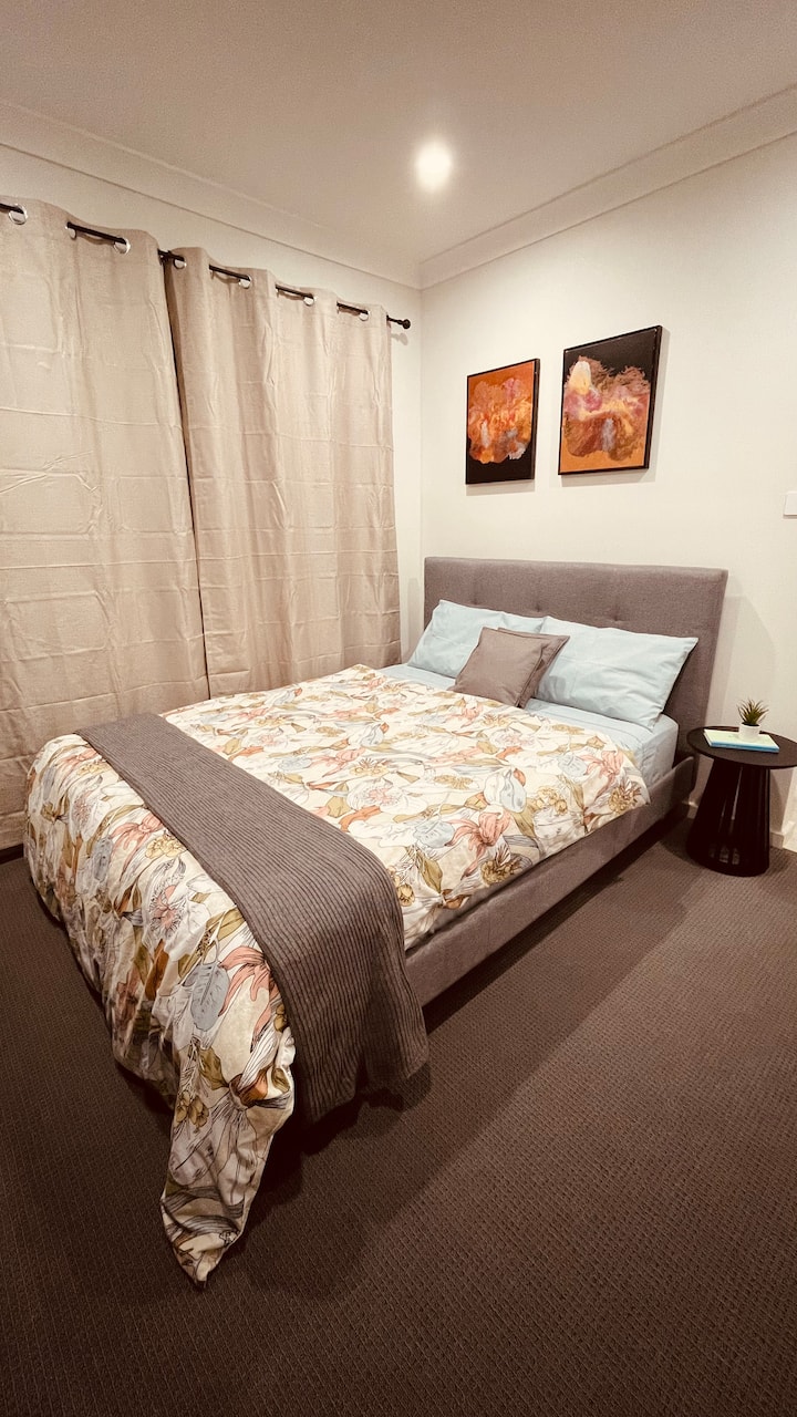 Coast, Canopy & City: Cozy 2-bedroom Home - Appin