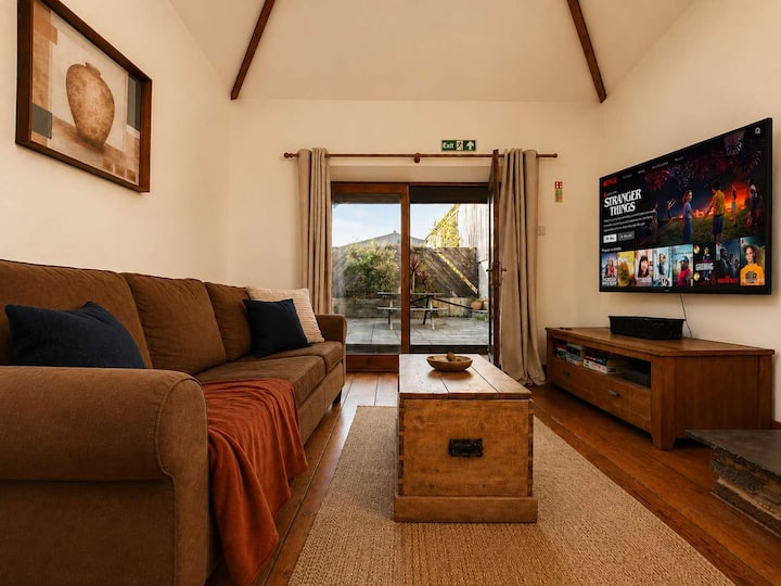 Countryside Cottage | Pool, Games & Outdoor Space - Totnes