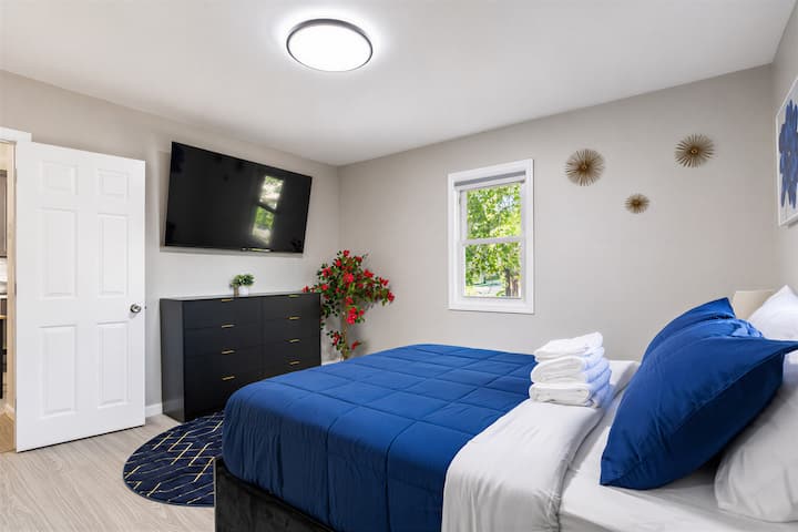4br Duplex Modern Comfort 30 Min To Nyc +Parking - New Rochelle, NY