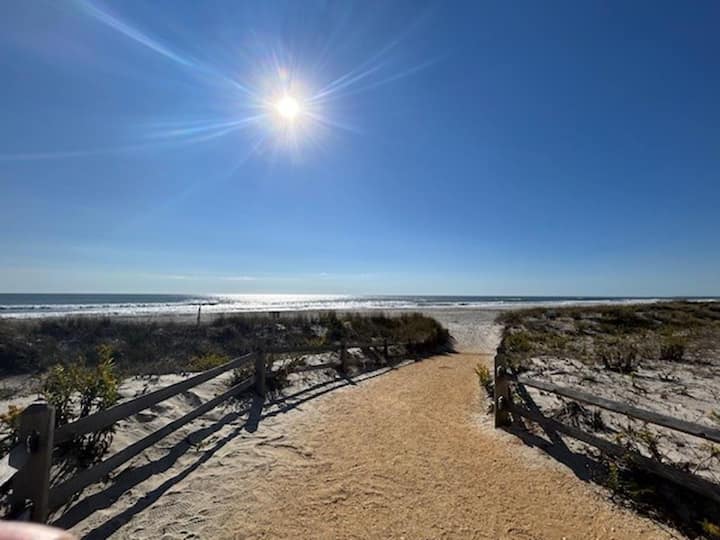Sea Isle State Of Mind: 3br/2ba, Steps To Beach - Sea Isle City, NJ