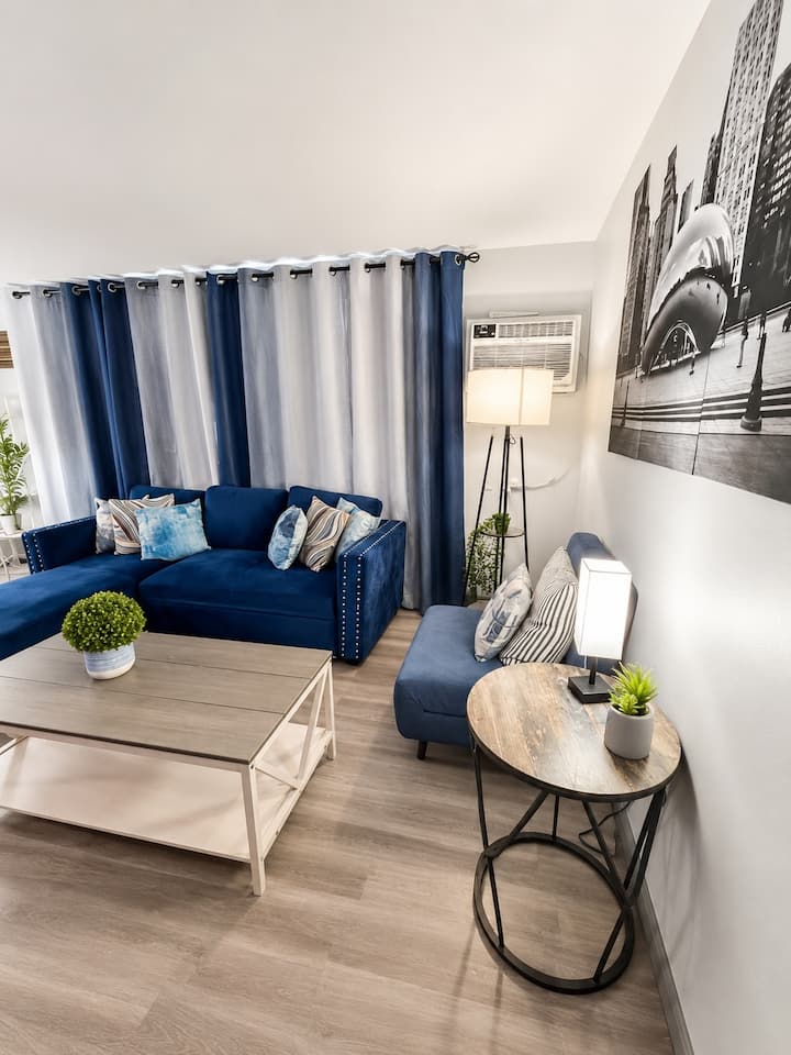 2br Apt Sleep Number King Bed Pet Friendly - Chicago O'Hare Airport (ORD)