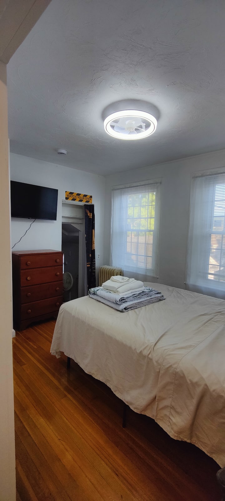1br Apartment | Full Kitchen, Private Back Entry - Weston, MA
