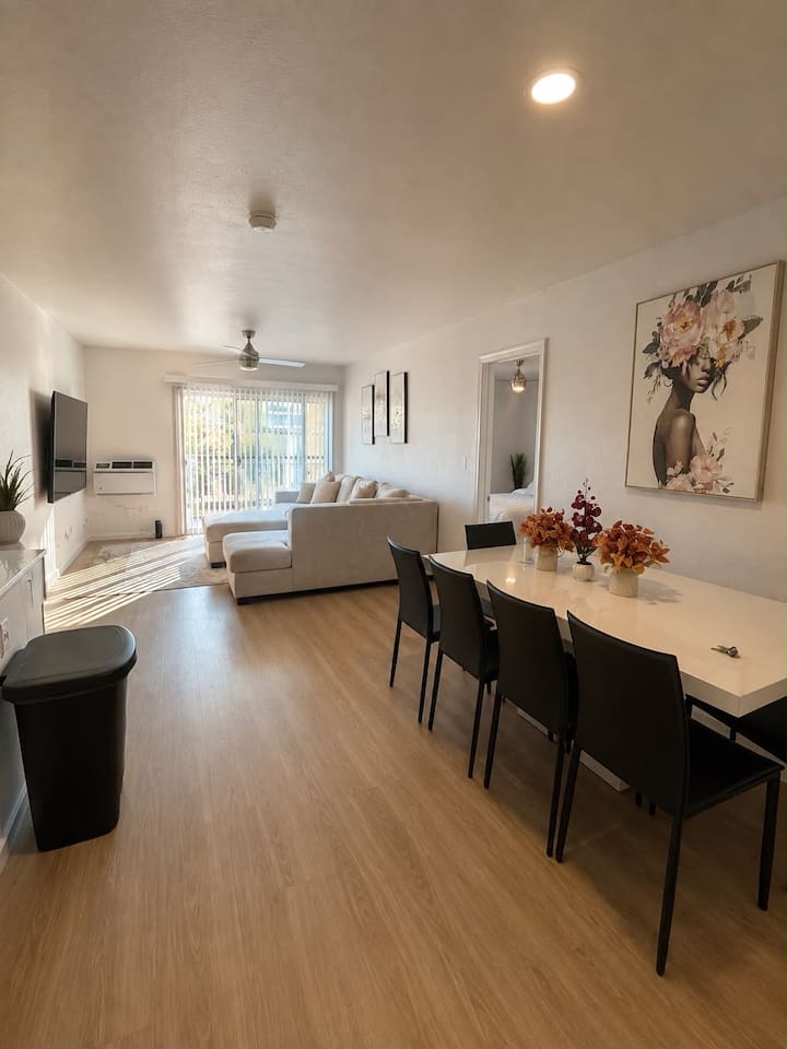 Sea View 2br/2ba  Steps From The Beach - Dockweiler Beach, Playa Del Rey