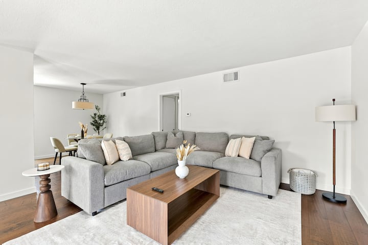 2br Westlake Village With Pool + Parking | 101 Fwy - Agoura Hills, CA