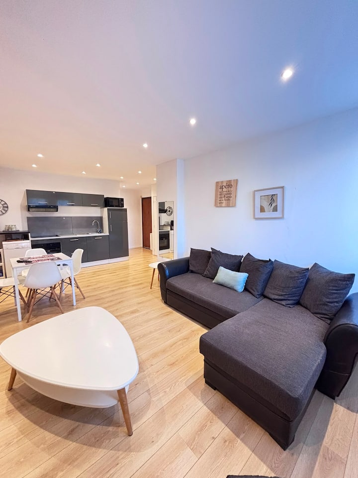 Logement 2p. - A7 & Lyon - Balcon, Résidence Calme - Tassin-la-Demi-Lune