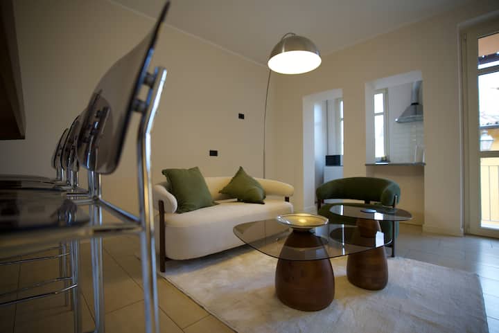 Quiet Flat & Garage, Alba 5min - Alba