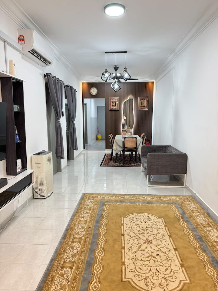 Sofila Homestay - Townhouse Bawah - Kulai