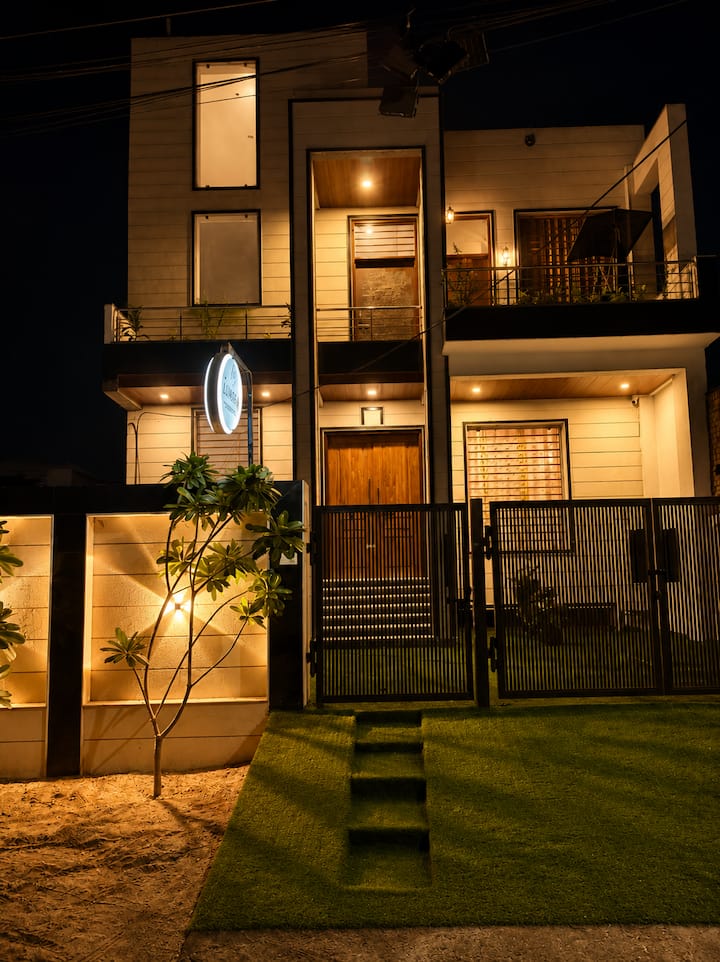 Lumora Home Stay | Entire Villa | Mansarovar - Jaipur