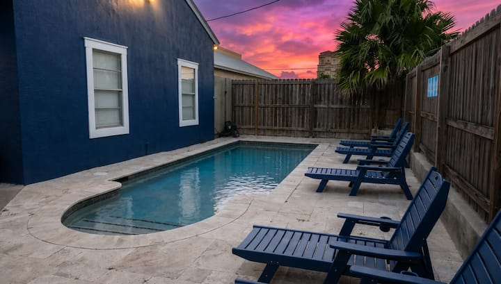 4 Min Walk To Beach | Private Heated Pool | Ev Chg - South Padre Island