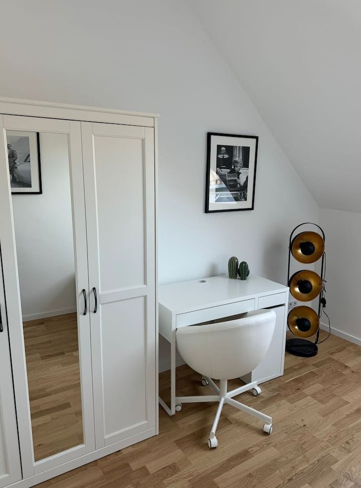 Upscale 3 Br Apartment In Flingern Nord Düsseldorf - Düsseldorf