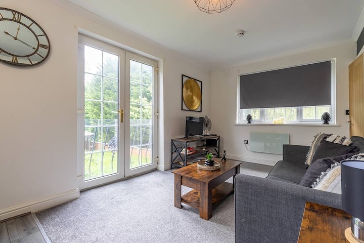 Long Stays | Flat 4 Garden View, Wi-fi, Parking - Nuneaton