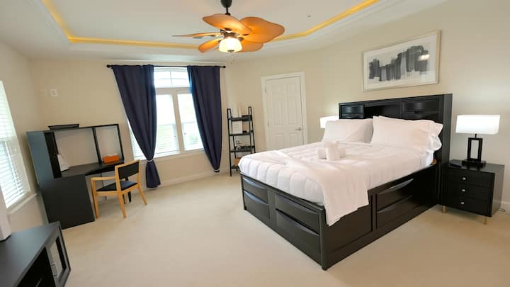 Parklands - Primary Suite - Germantown, MD