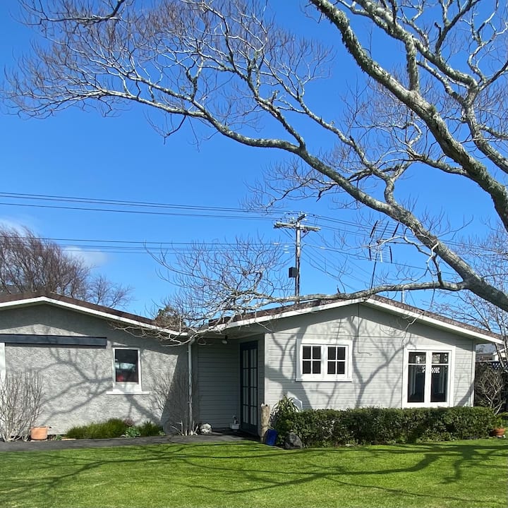 Te Mara Guesthouse
Centrally Conveniently Located - New Plymouth