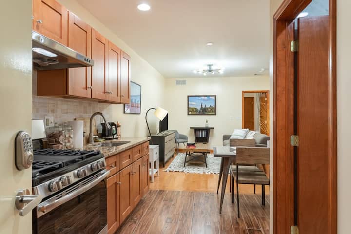 The Urban Nest | 1br Retreat - Camden, NJ