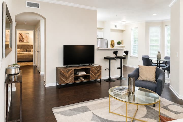 Serene Woodlands Retreat | 2br/2ba + Patio Views - The Woodlands, TX