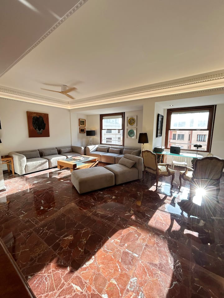 Espectacular Apartamento De 240 (M2) En El Centro - Valencia