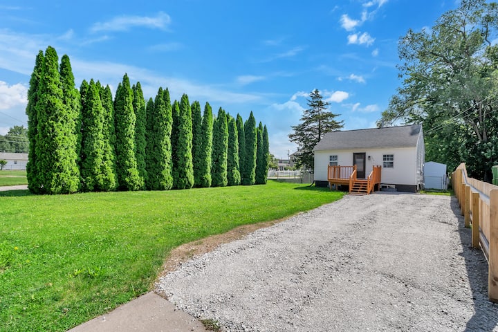 Cozy 1 Bedroom Qc Home - Carousel, Coal Valley
