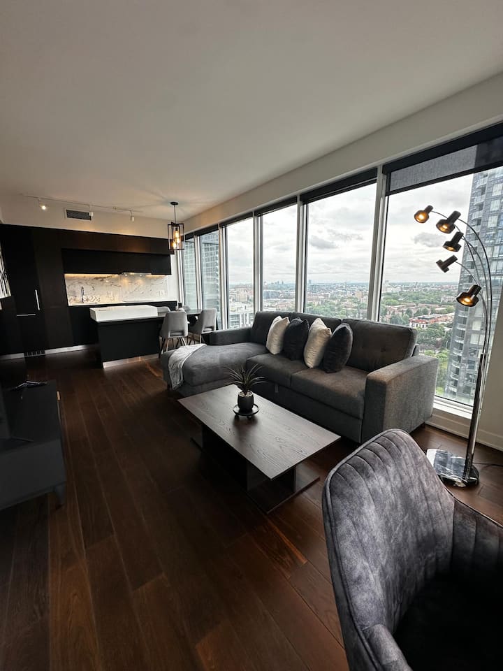 Corporate 2br | Spacious Living | Near Bell Centre - Montreal