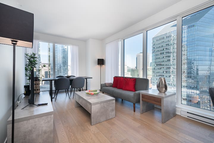 Corporate 2br | Spacious Living | Near Bell Centre - Montreal