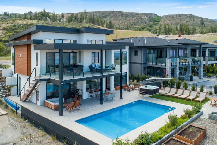 Okanagan Lifestyle 4 Bedroom With A View - Kelowna