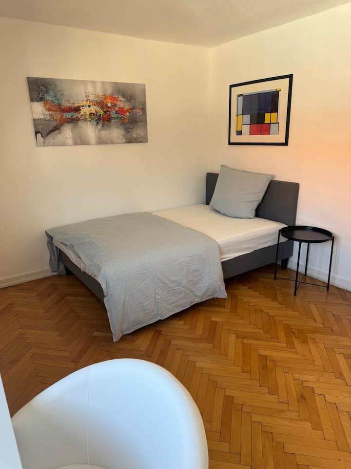 Upscale Apartment In The Hearth Of Köln-deutz - Cologne