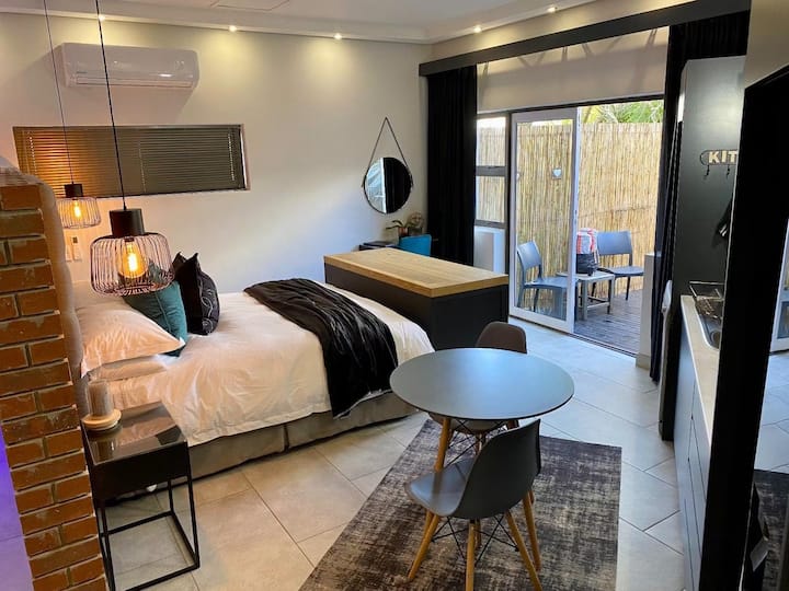 Melindas Palace - Western Cape