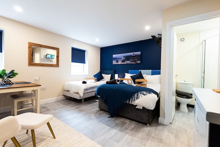 The Pier Rooms At The Wellington Sleeps 6 - Blackpool