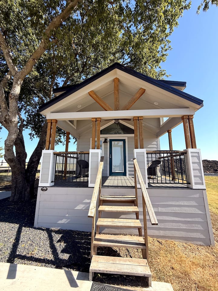 Sunsets And A Sea Of Stars Over A Tiny Texas Home - Palmer, TX