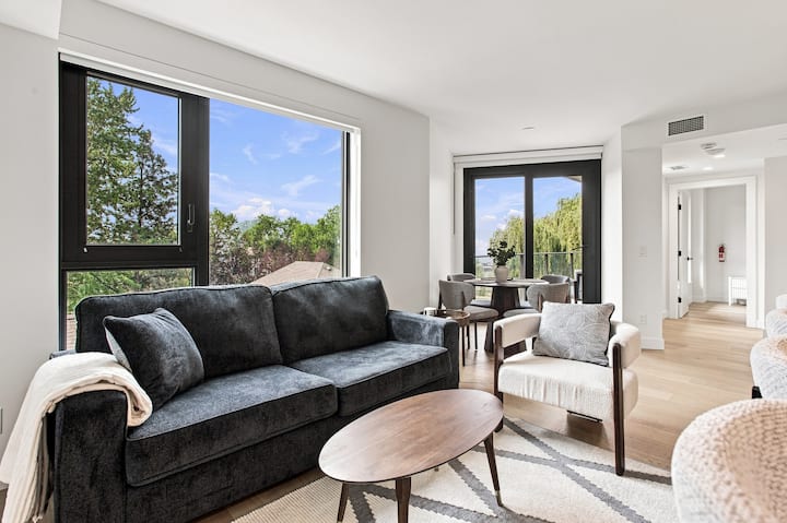 Lakeview Luxury At Aqua - Kelowna