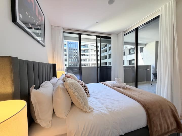 Elegant Parkes Stay Near Lake & Parliament - Canberra