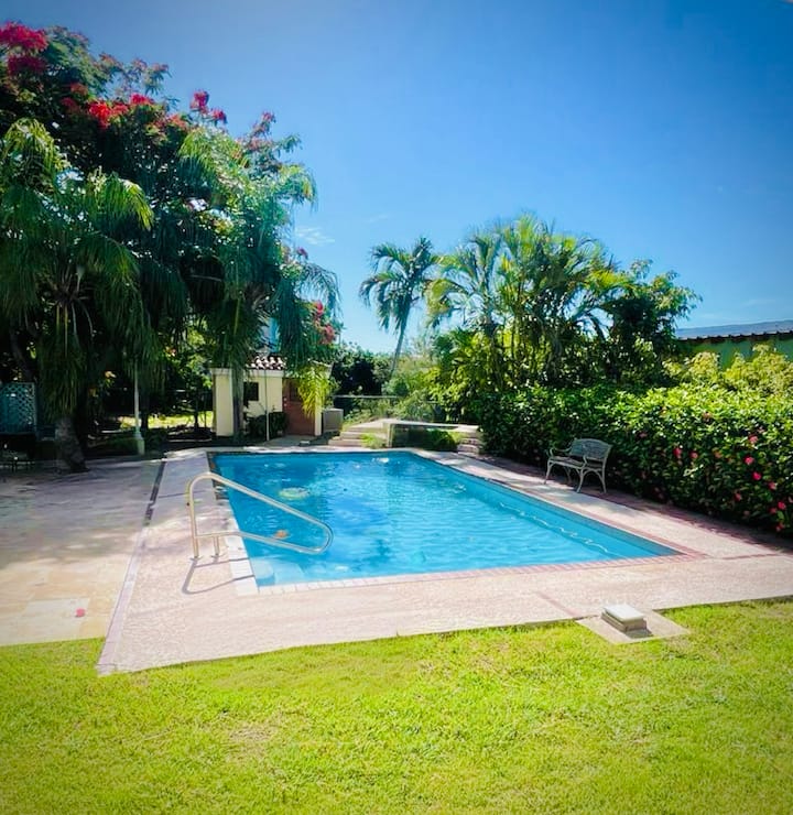 Parguera Beach Getaway House - Lajas