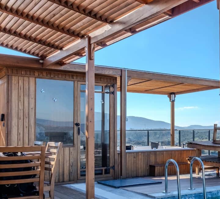 Luxe 5 Kamers Villa In Bodrum
Gelegen Op Een Berg. - Milas