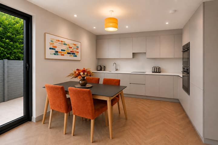 2 Bed 2 Bath | Garden Apt | 1gbwi-fi | Raynes Park - Surbiton