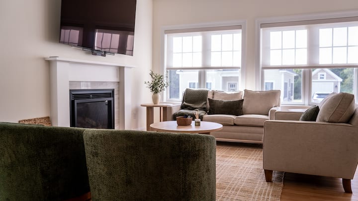 The Salt & Pine Cottage - Kennebunk, ME