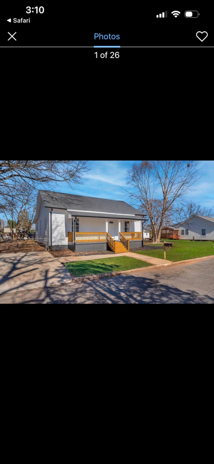 Renovated Historic Home - Downtown Greer - Greer, SC