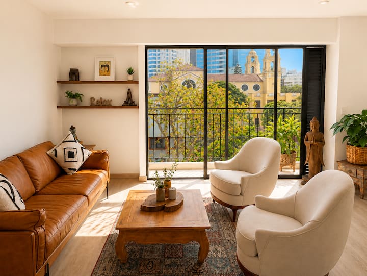 Deluxe Retreat Steps From Larcomar - Peru