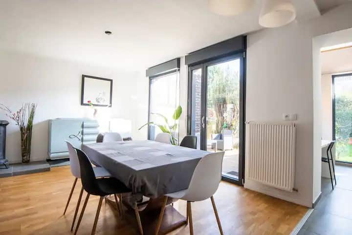 Maison 4ch & Parking à La Porte De Lille/citadelle - Lille, France