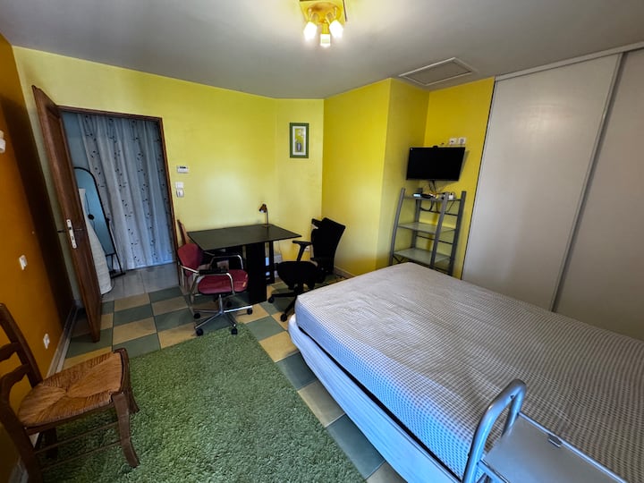 Chambre Agréable Dans Lieu Calme - Bagnols-sur-Cèze