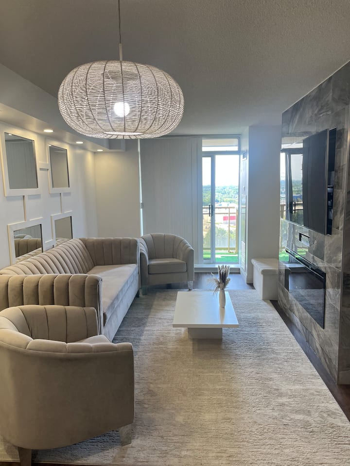 1 Bedroom Suite In The Heart Of Richmond Hill - Vaughan