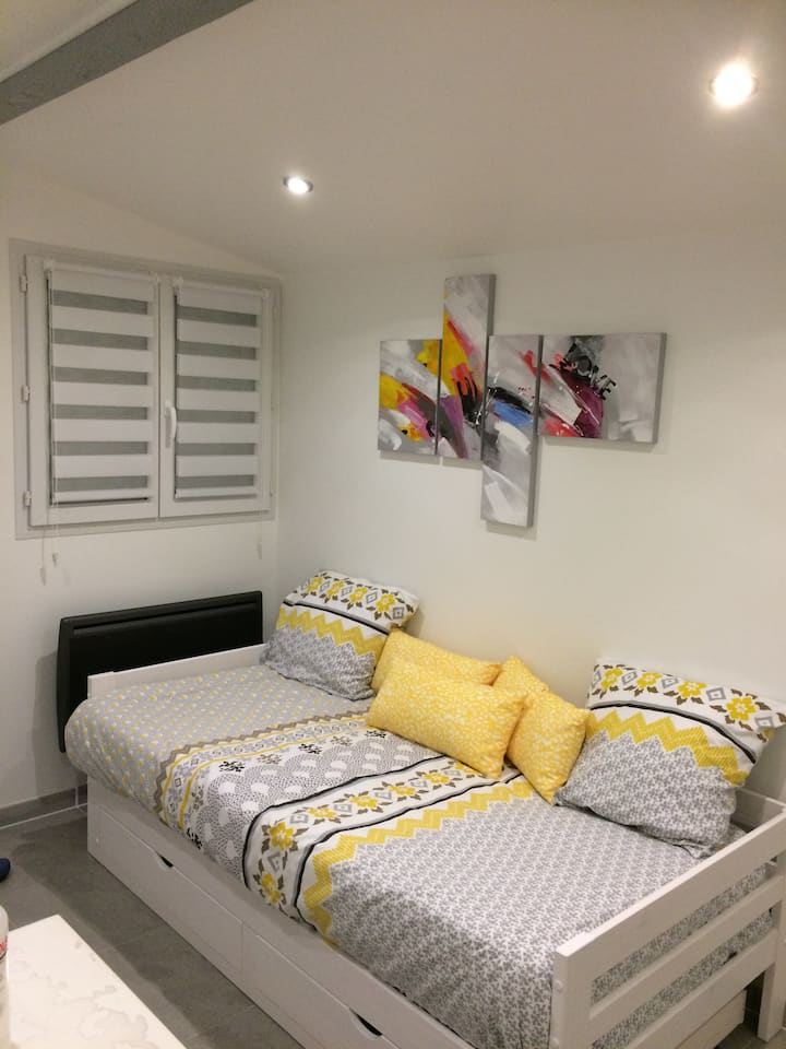 Un Petit Studio Agréable Et Confortable - Trignac