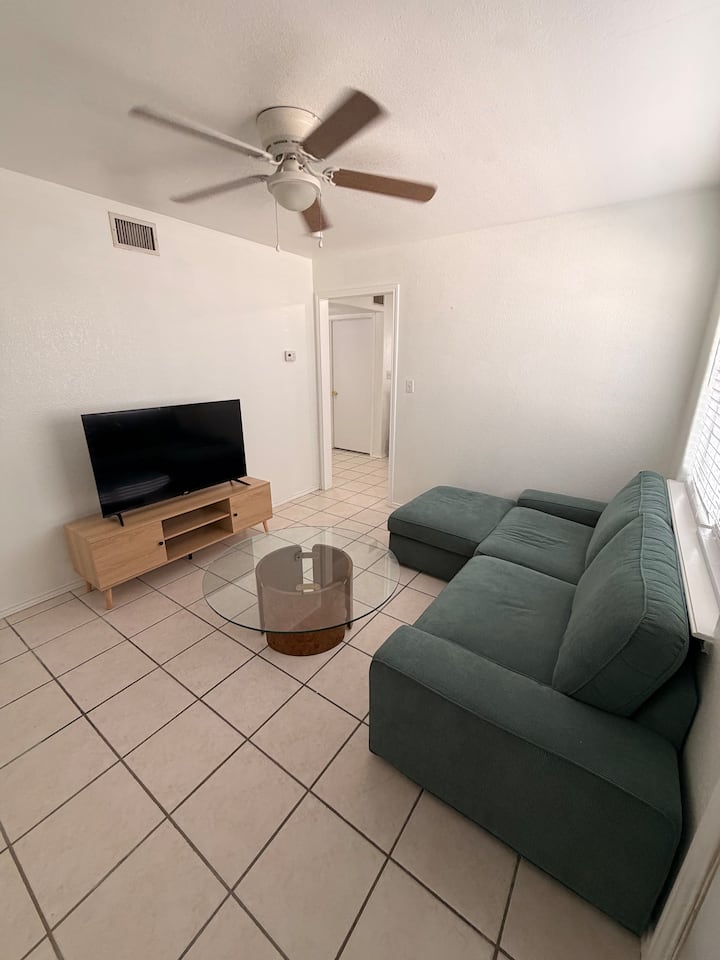 Newly Remolded Cozy 2bedroom - 布朗斯維爾