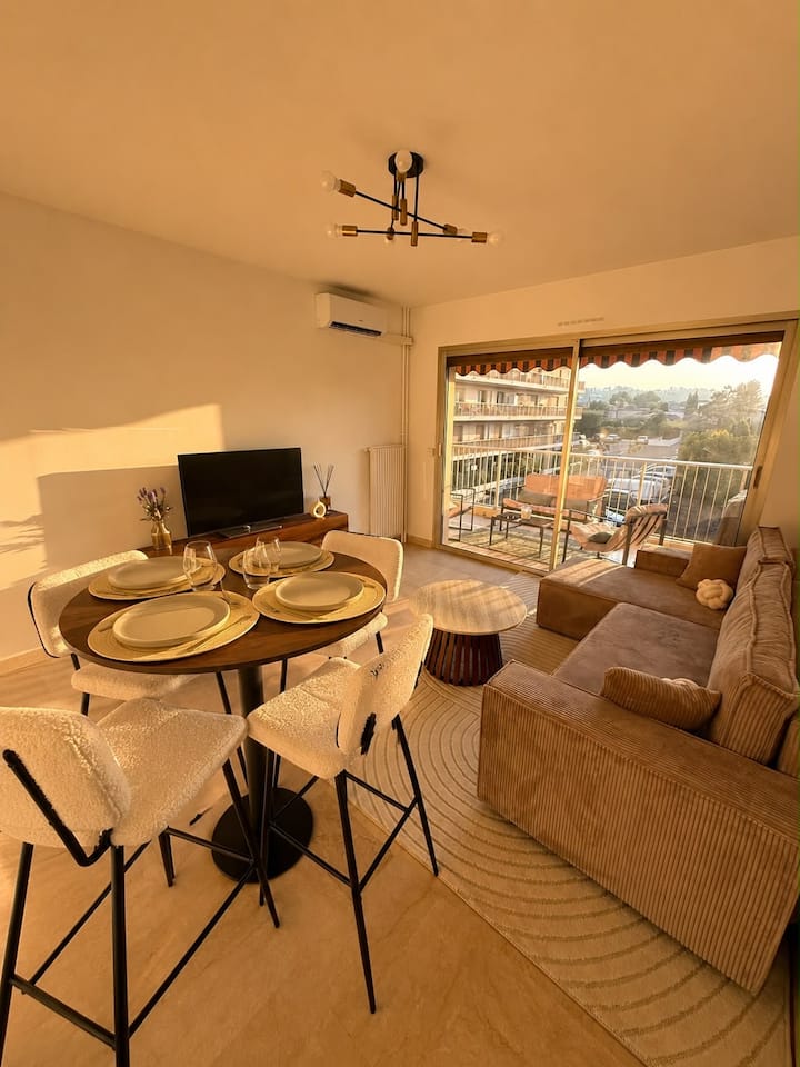 Appartement Antibes, Proche Mer Avec Piscine - Antibes